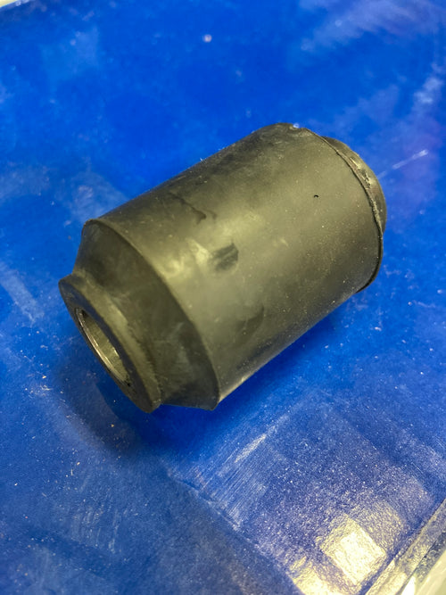 Hood hinge bushings Fit Kenworth T680, Paccar, OEM – MiamiStar.com